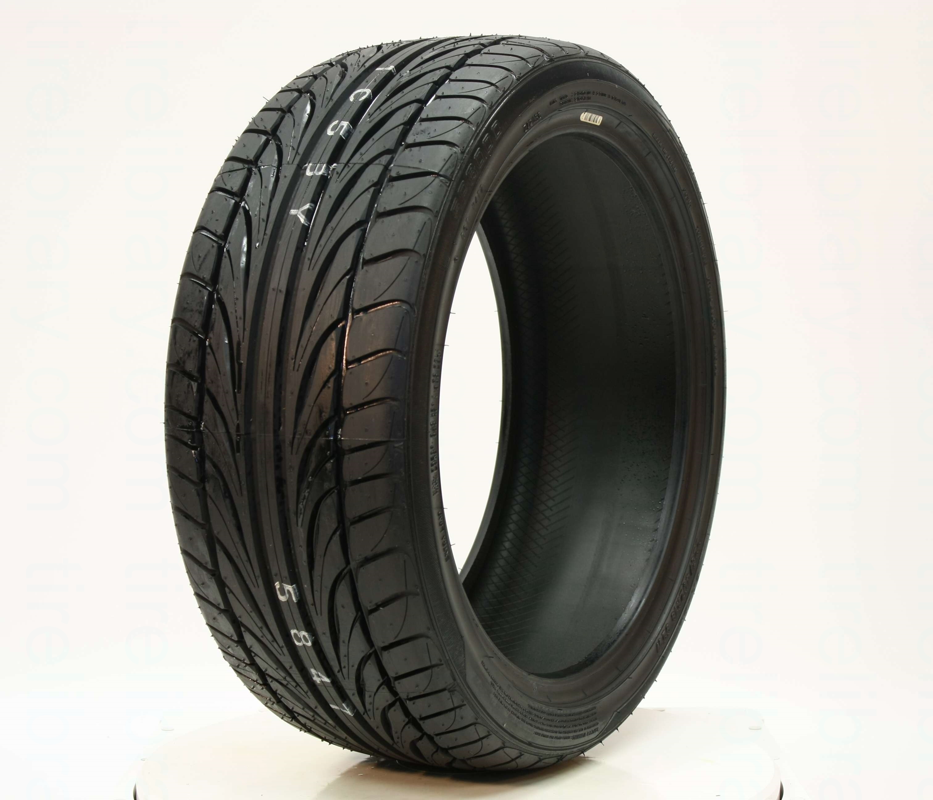 245/45ZR20 FP8000 - OHTSU - Tire Library